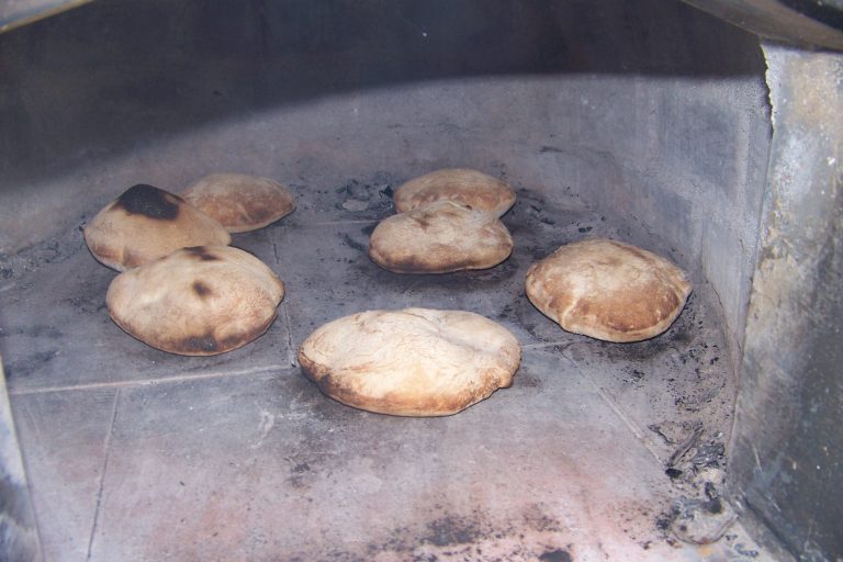 La recette des fouées dans le four à pain